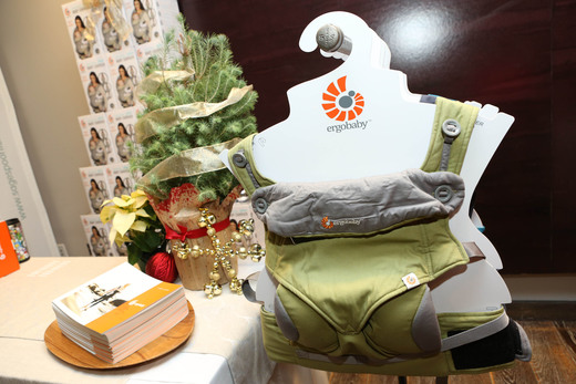 A Very Celebrity Holiday Party – Jessica Gottlieb